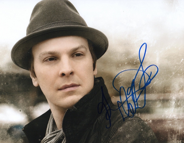 Signed Singer Gavin DeGraw 8x10 Photo - Memorabilia For Less