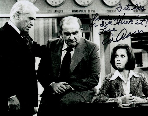 Ed Asner Signed 8x10 Photo Lou Grant Actor - Memorabilia For Less