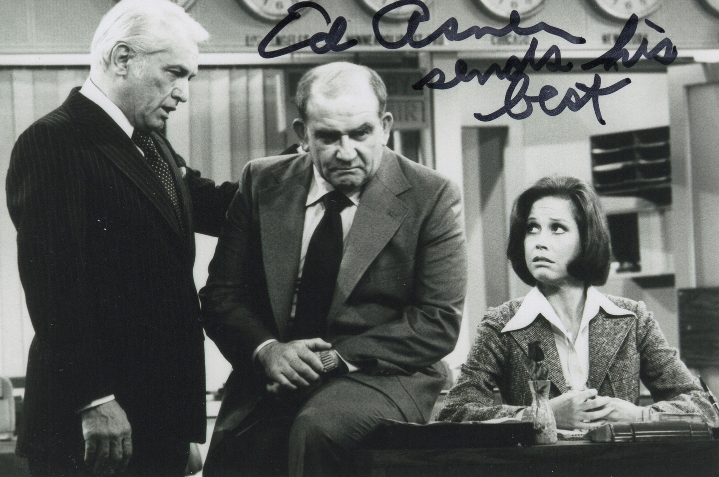 Ed Asner Signed 4x6 Photo 20 - Memorabilia For Less