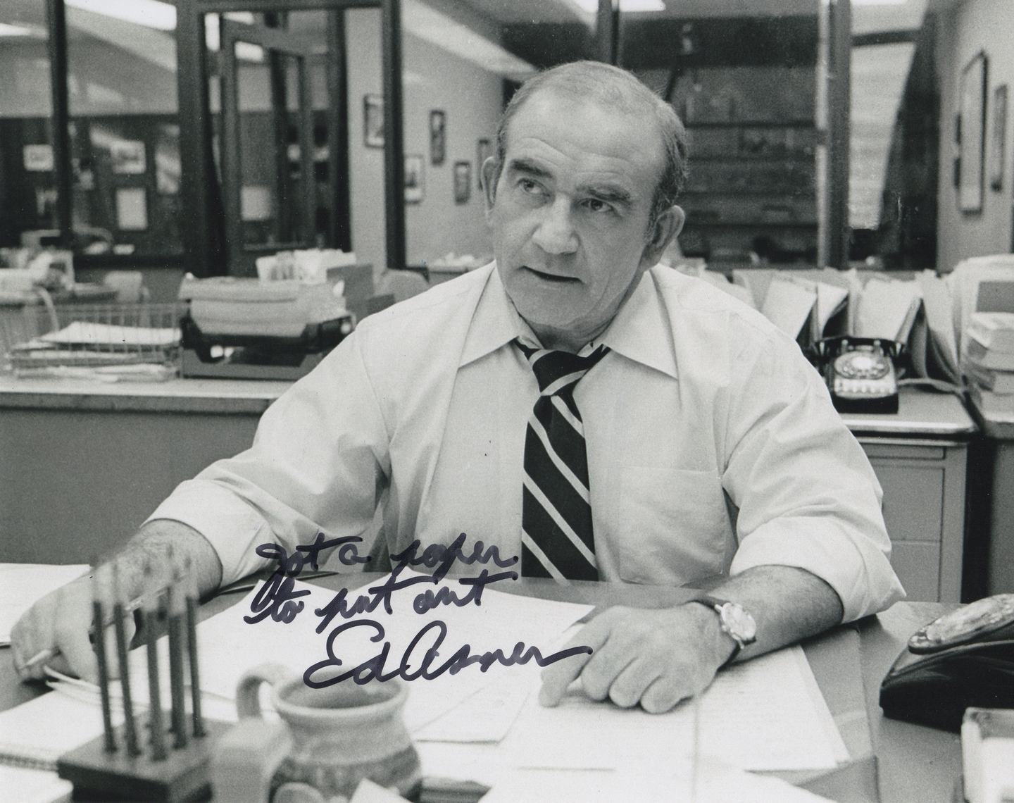 Ed Asner Signed 8x10 Photo Disney Up 8 - Memorabilia For Less