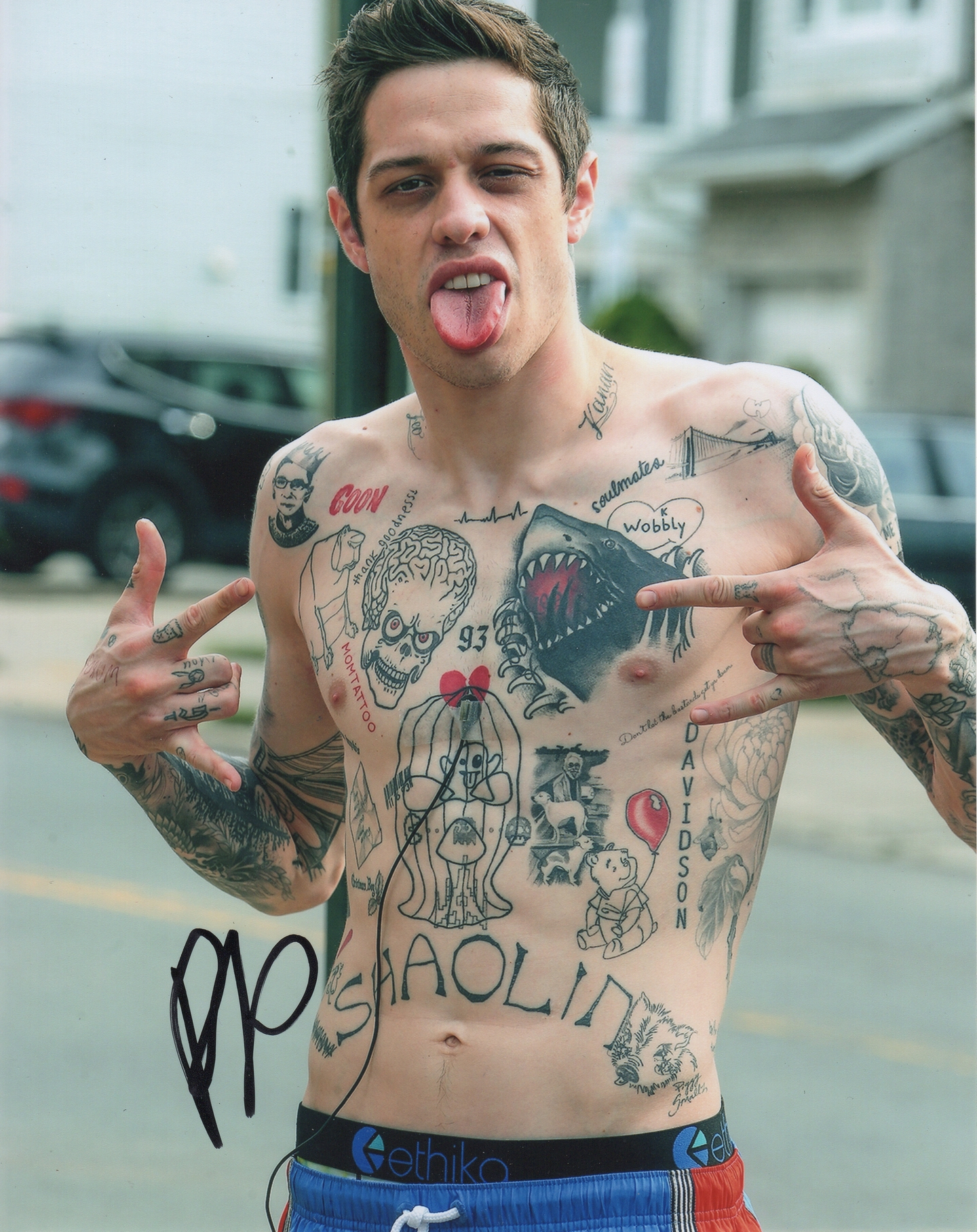 Pete Davidson Signed 8x10 Photo 5 - Memorabilia For Less