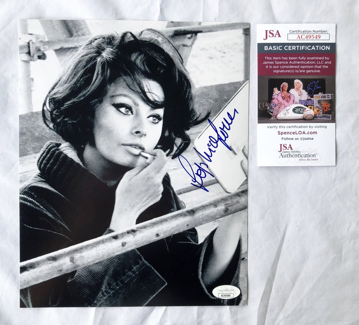 Sophia Loren Signed 8x10 Photo JSA 9 - Memorabilia For Less