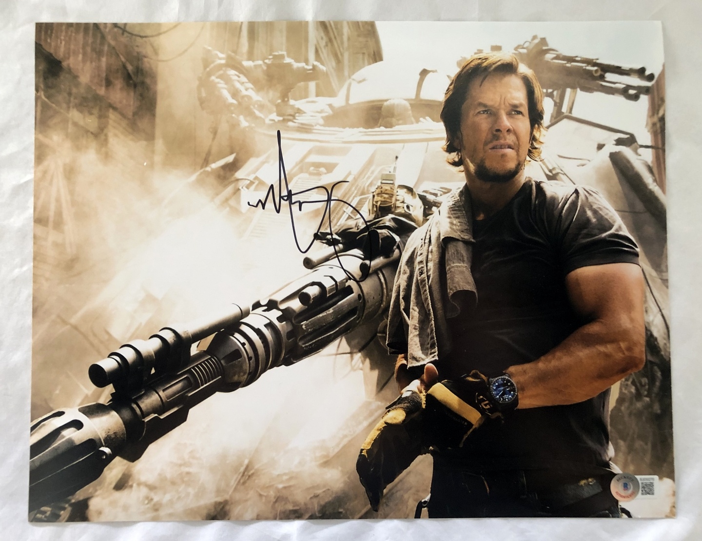 Mark Wahlberg Signed 11x14 Photo Transformers Beckett BAS - Memorabilia ...
