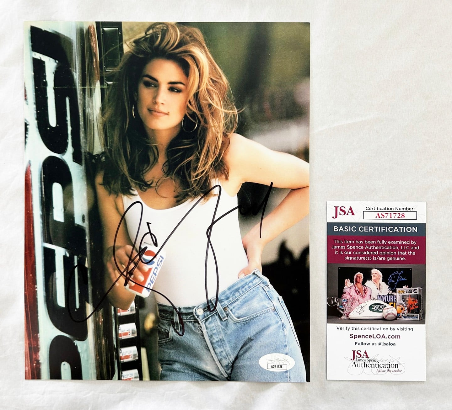 Cindy Crawford Signed 8x10 Photo JSA 3 - Memorabilia For Less